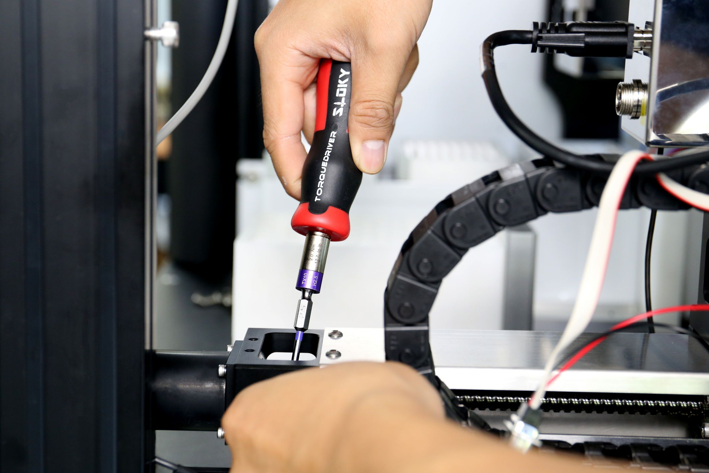 Sloky torque screwdriver in Team Taiwan for quick-test machine of COVID ...