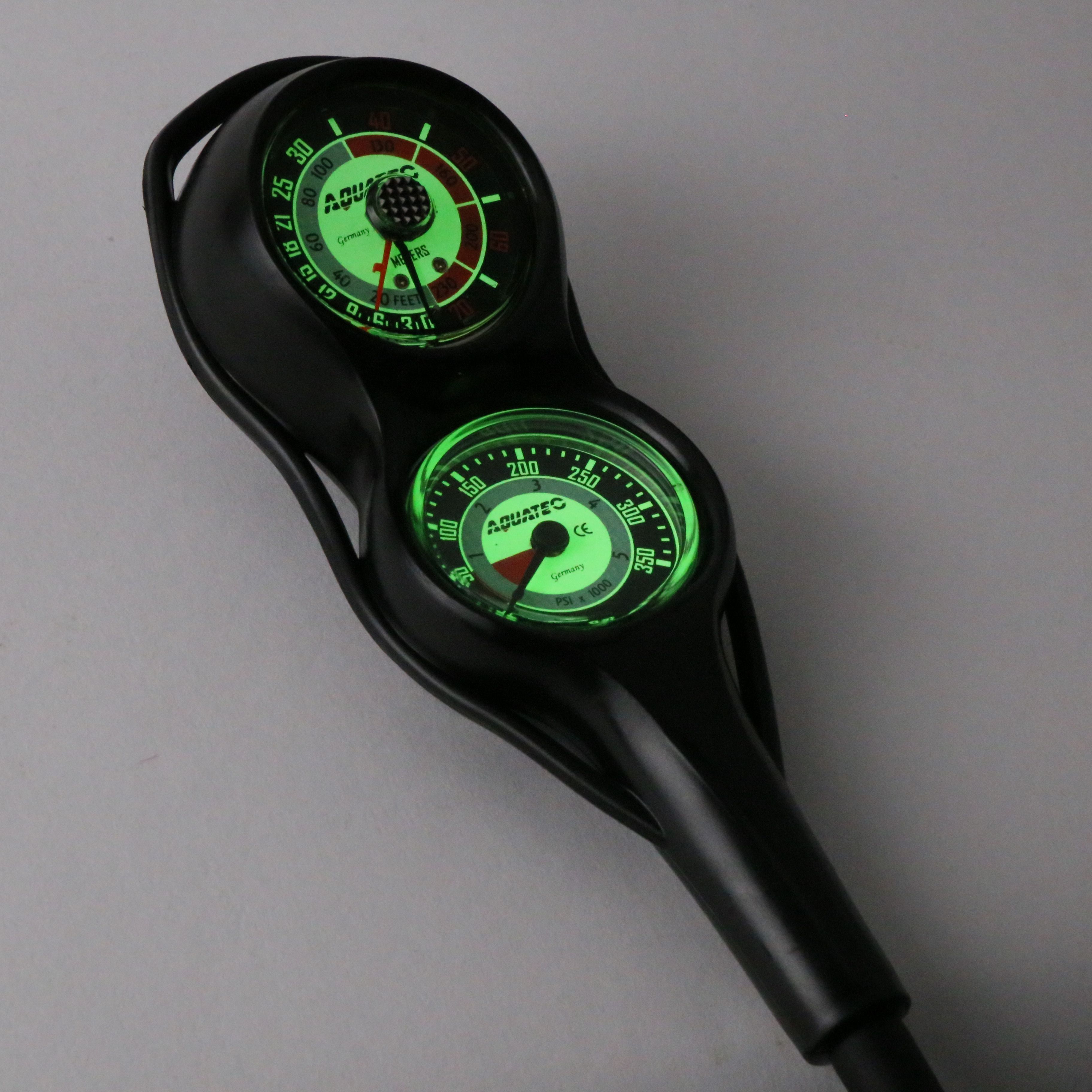 Scuba 2 Console Gauges | Dive Gauges | Underwater Compasses ...