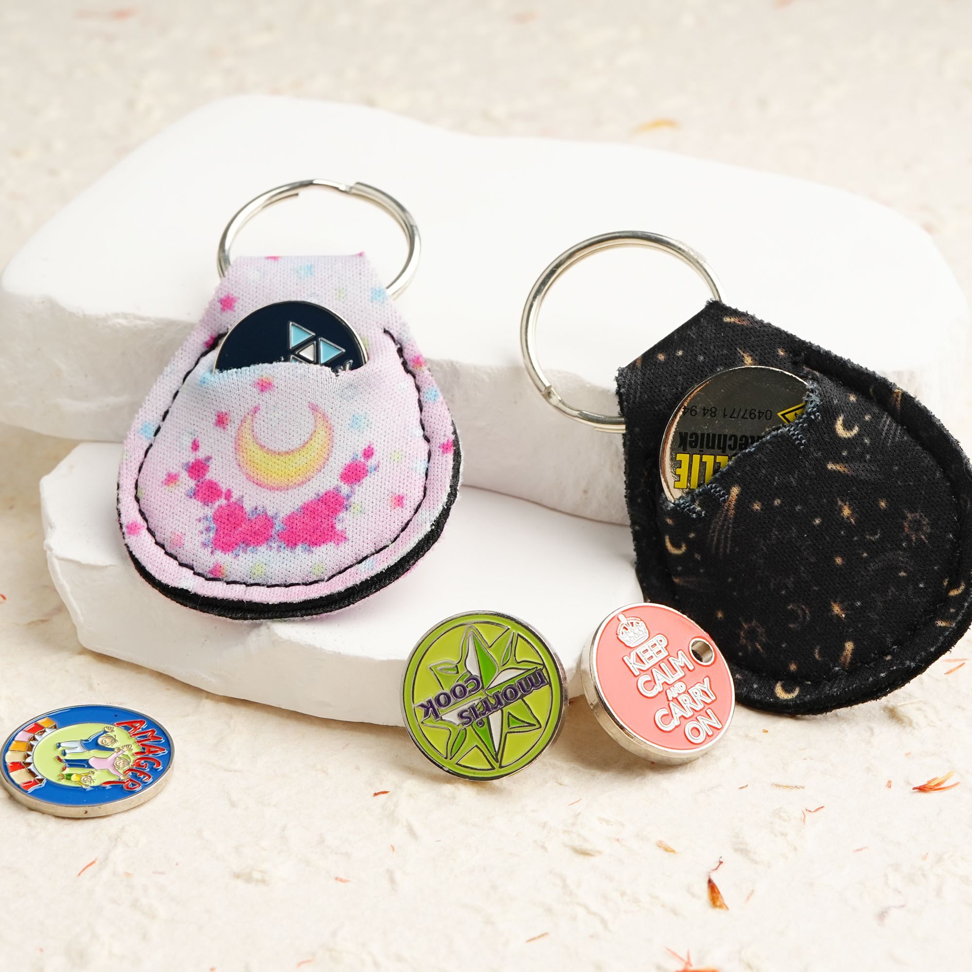 Custom Neoprene Apple AirTag & Token Holder Keychain | OEM Manufacturer ...