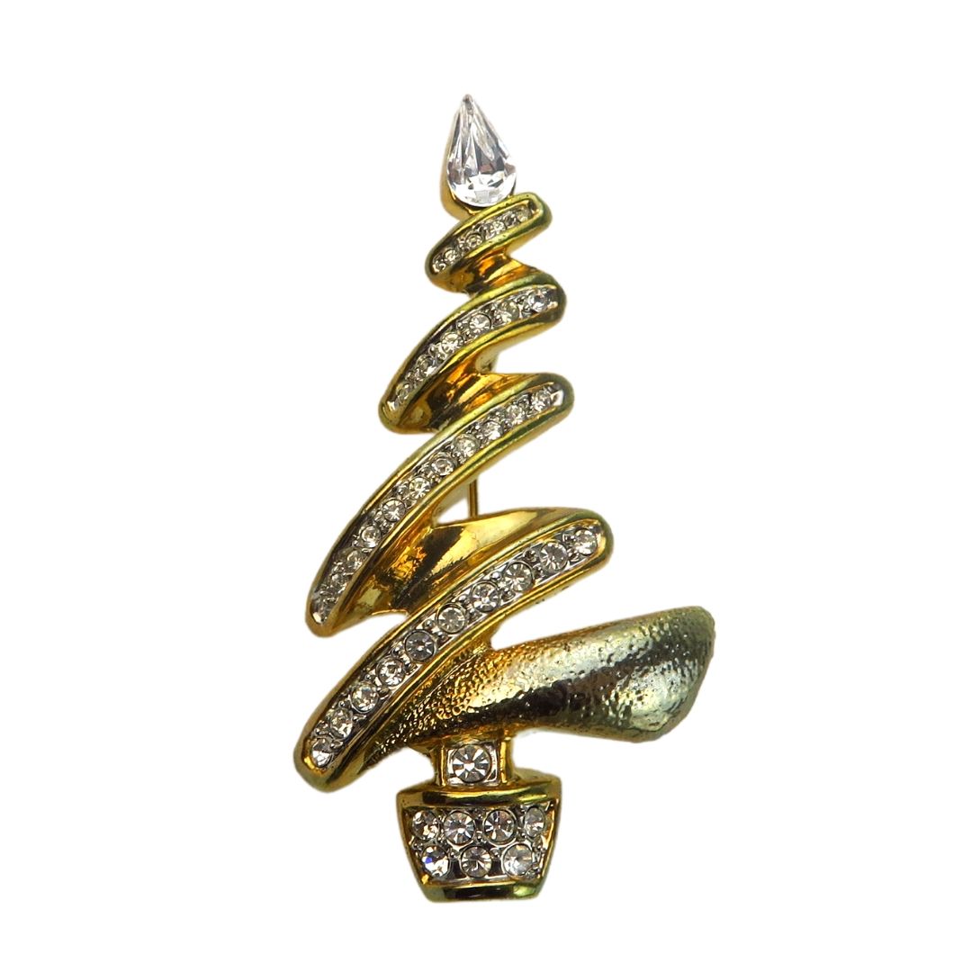 Custom Jeweled Pin Badges | Embroidered patches manufacturer | Star ...