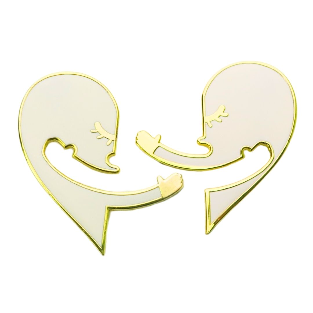 Custom heart pin | Embroidered patches manufacturer | Star Lapel Pin