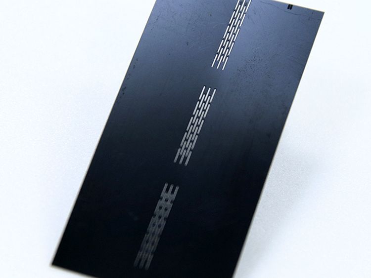 레이저 마이크로 커팅 유연 패널 레이저 각인 및 미세 절단 기계 제조업체 Hortech Co