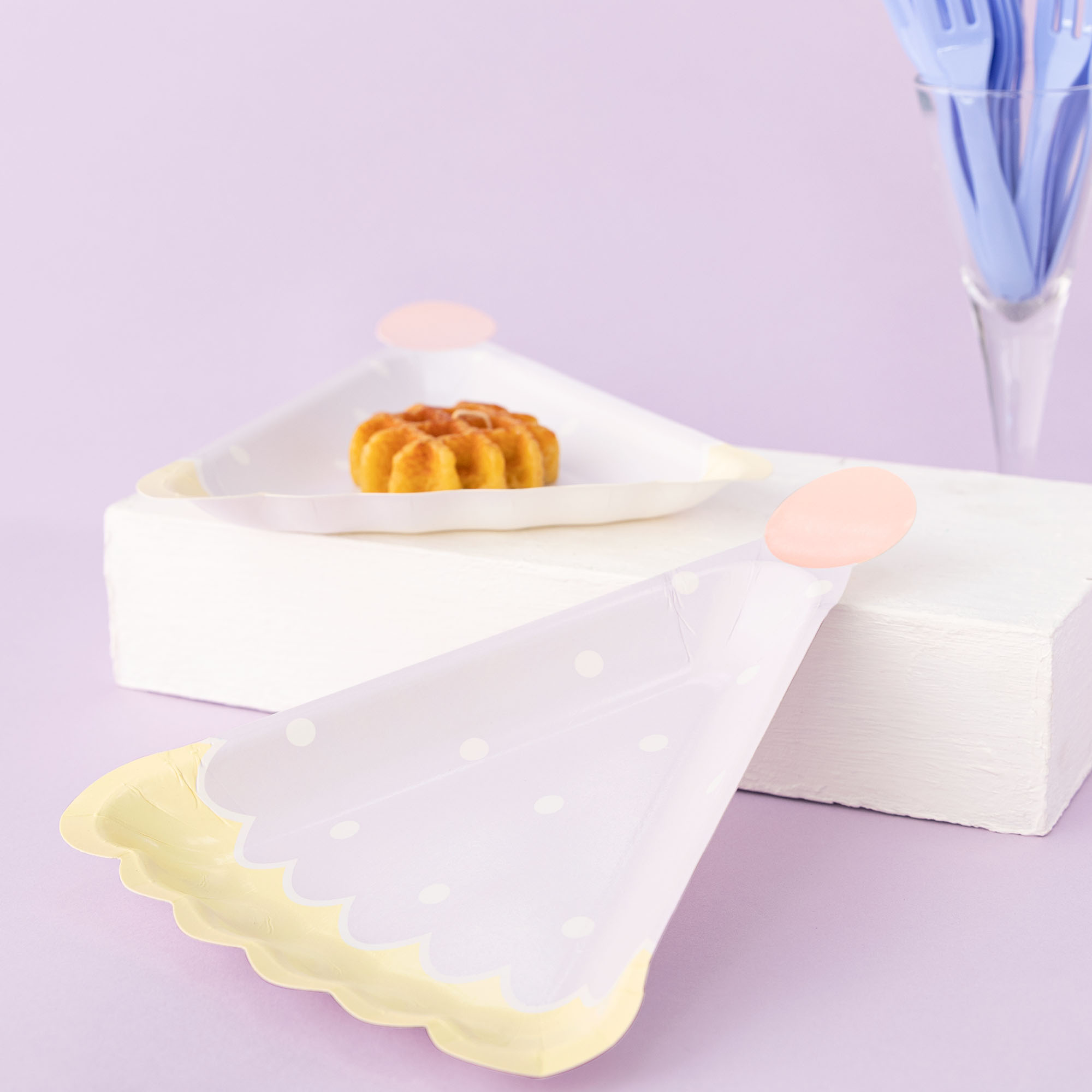 Party Hat-shaped Cake Plate and Fork - Purple Hat-shape Cake Plate And ...