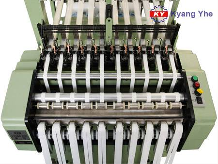 Zipper Loom Machine | High-Speed Zipper Tape Weaving Machine ...
